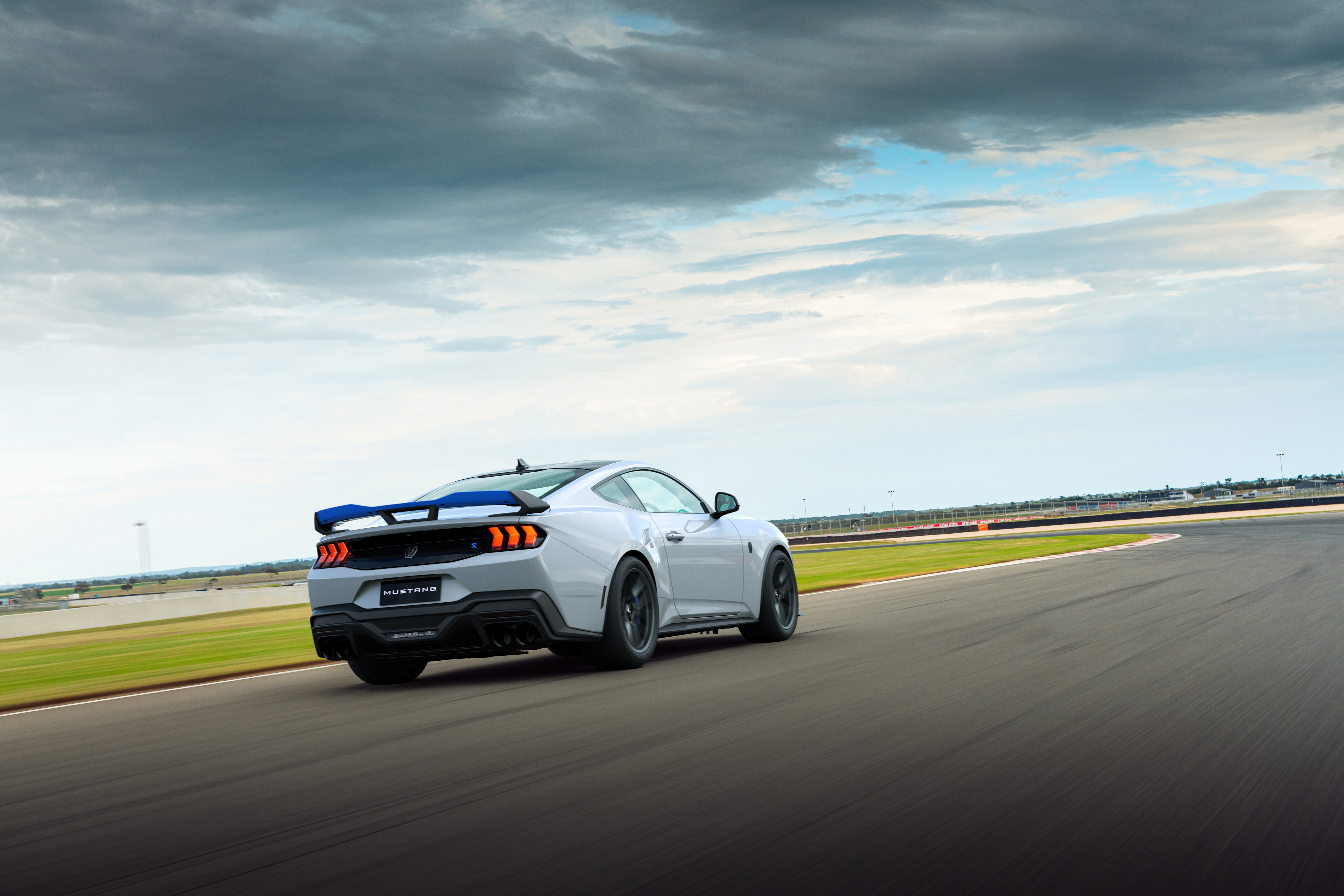 Introducing the Mustang Dark Horse with T8-Spec Pack