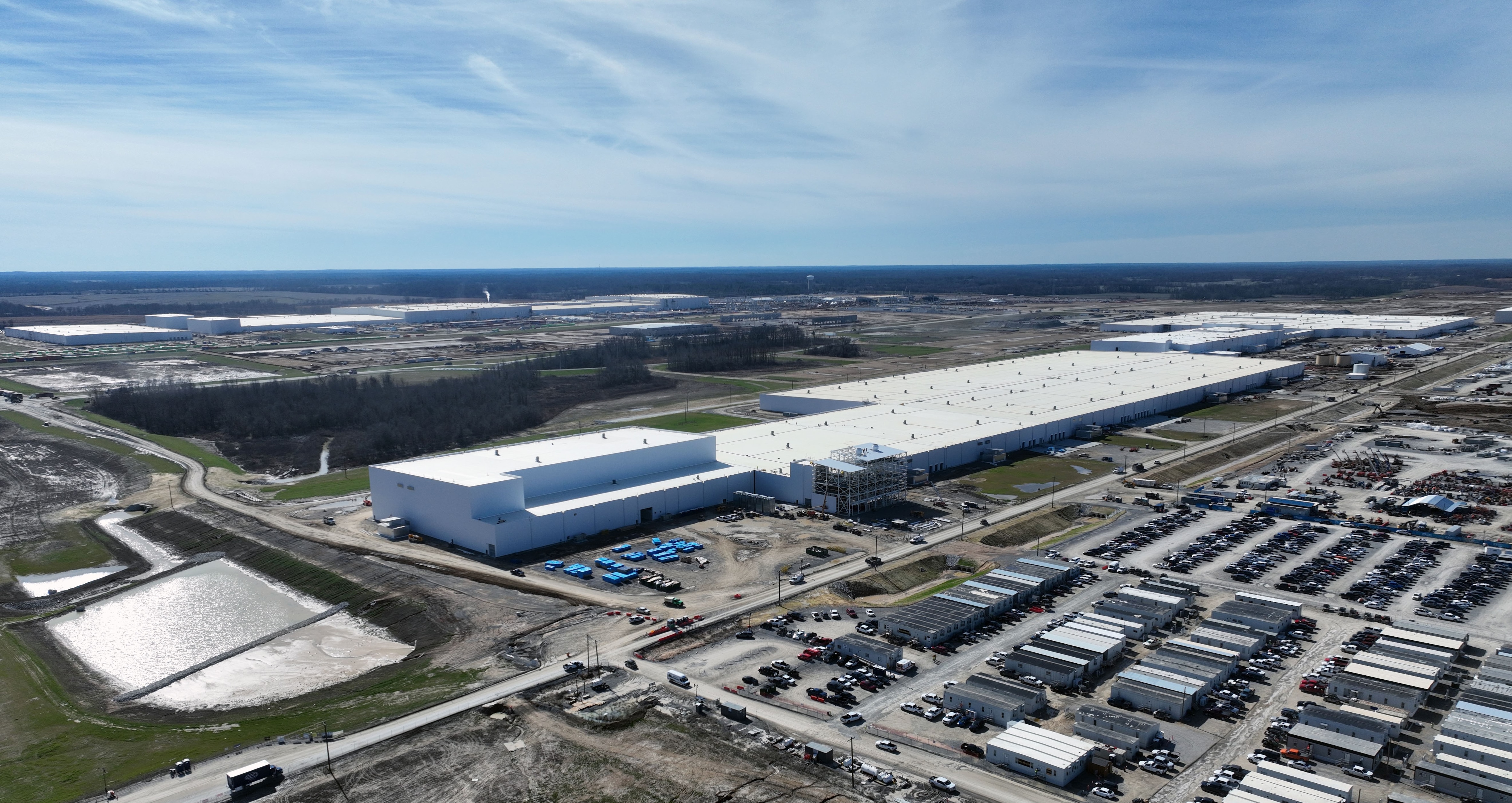 Ford Updates EV, Hybrid Plans, Readies Manufacturing Plants