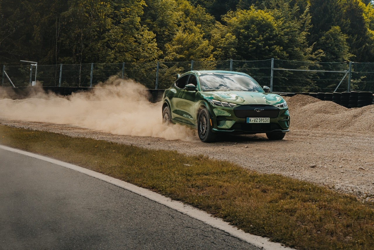 ¿Se puede hacer drifting con un coche eléctrico?